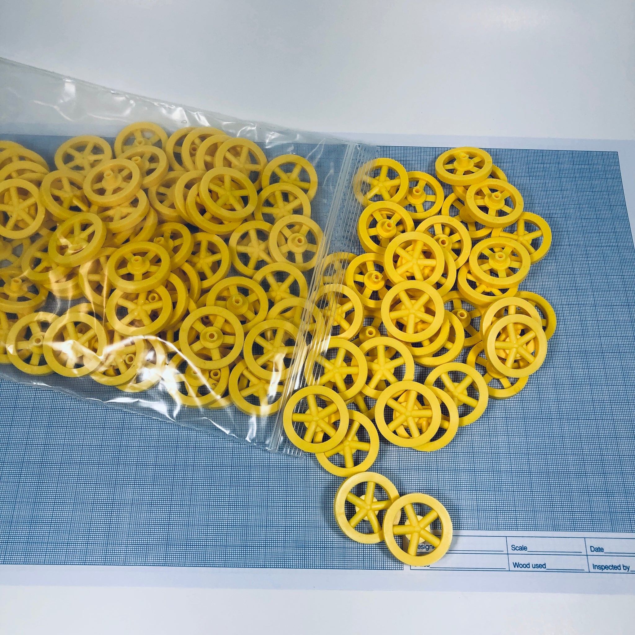 Co2 Dragster Wheels - Hobby Wheels for Miniature Cars and Educational ...